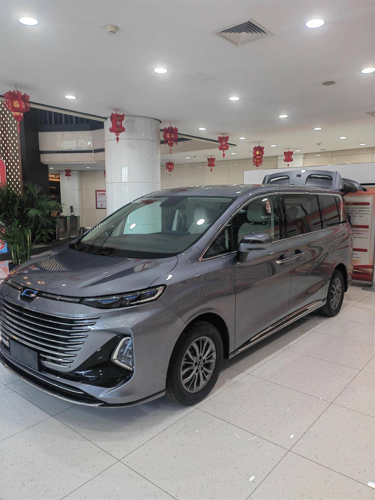 一汽全新MPV曝光，2.0T+8AT，尺寸超越 本田奥德赛，空间更霸气_搜狐汽车_搜狐网