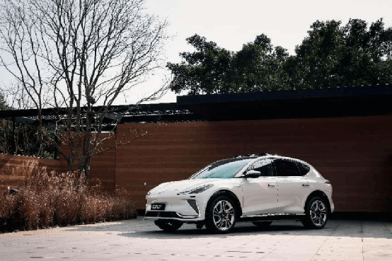 试驾智己LS7：50万内全新爆款SUV闪亮登场_搜狐汽车_搜狐网