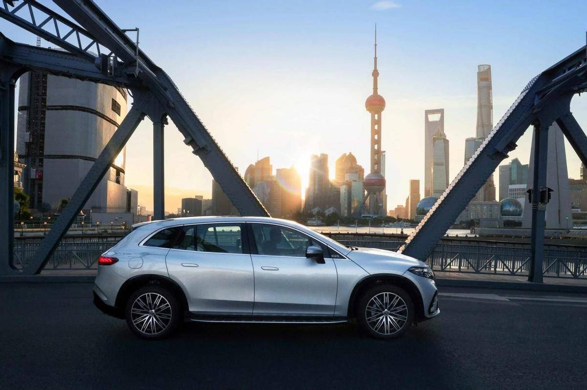 同级首款正向研发车型，奔驰全新EQS纯电SUV 91.05万元起_搜狐汽车_搜狐网