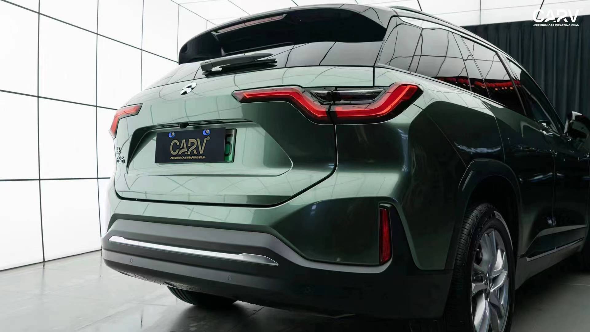 蔚来ES8卡孚改色膜白金液态苍岭绿，把春天握在手里_搜狐汽车_搜狐网