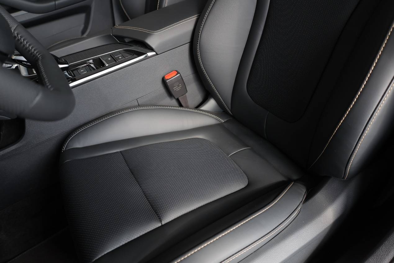 你对家轿的要求可以高一点了 遇见B70 感受东方美与6A级的舒适_搜狐汽车_搜狐网