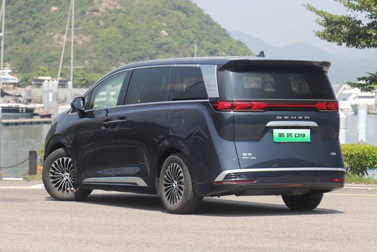 销量超GL8，涨价又涨价，这台40万的国产MPV火了！_搜狐汽车_搜狐网