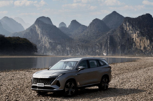 上汽荣威解答两组“幸福方程式”：新款荣威RX9和荣威iMAX 8联袂上市_搜狐汽车_搜狐网