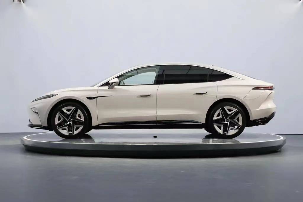 超越蔚来ET5！预售价28万起的飞凡F7，3月27日正式上市_搜狐汽车_搜狐网