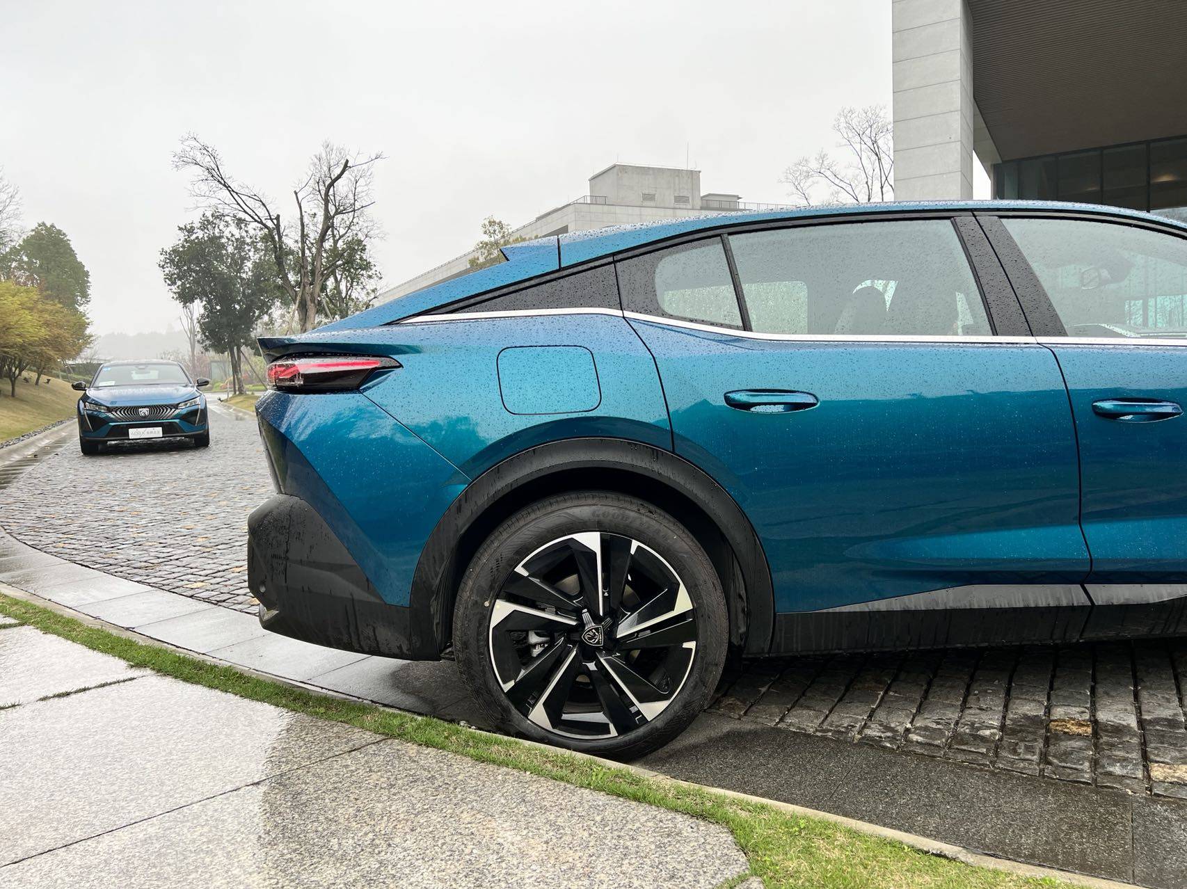 轿车+轿跑车+旅行+SUV！标致408X买一送四，20万内必看车型！_搜狐汽车_搜狐网