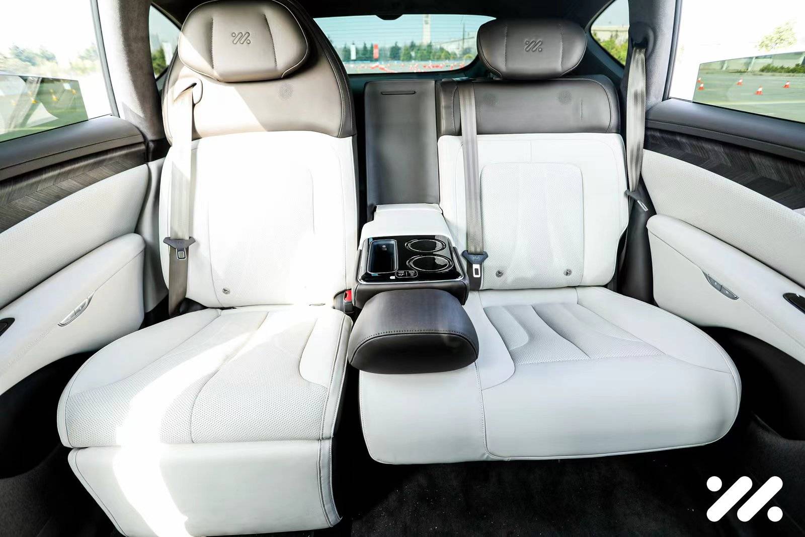 50万元以内必入的SUV，智己LS7到底有多强？_搜狐汽车_搜狐网