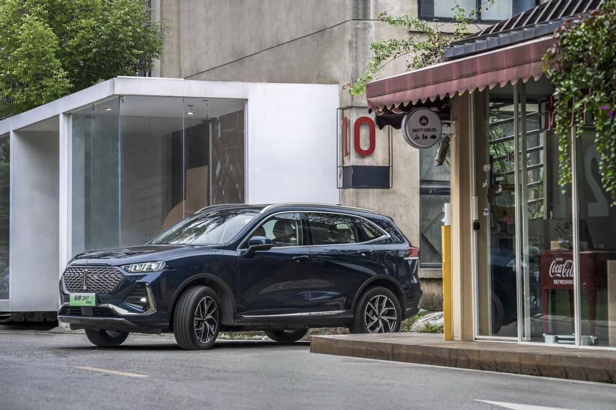 拿铁DHT-PHEV纯电184km、亏电油耗5.4L/100km、20万可入，狂飙质价比_搜狐汽车_搜狐网