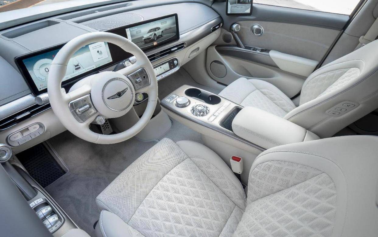 捷尼赛思GV60电动车，国内28万，北美40万起，中美配置对比_搜狐汽车_搜狐网