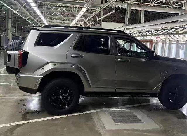 坦克400实车曝光，外观越野硬派，配3.0T+9AT，产品力如何？_搜狐汽车_搜狐网