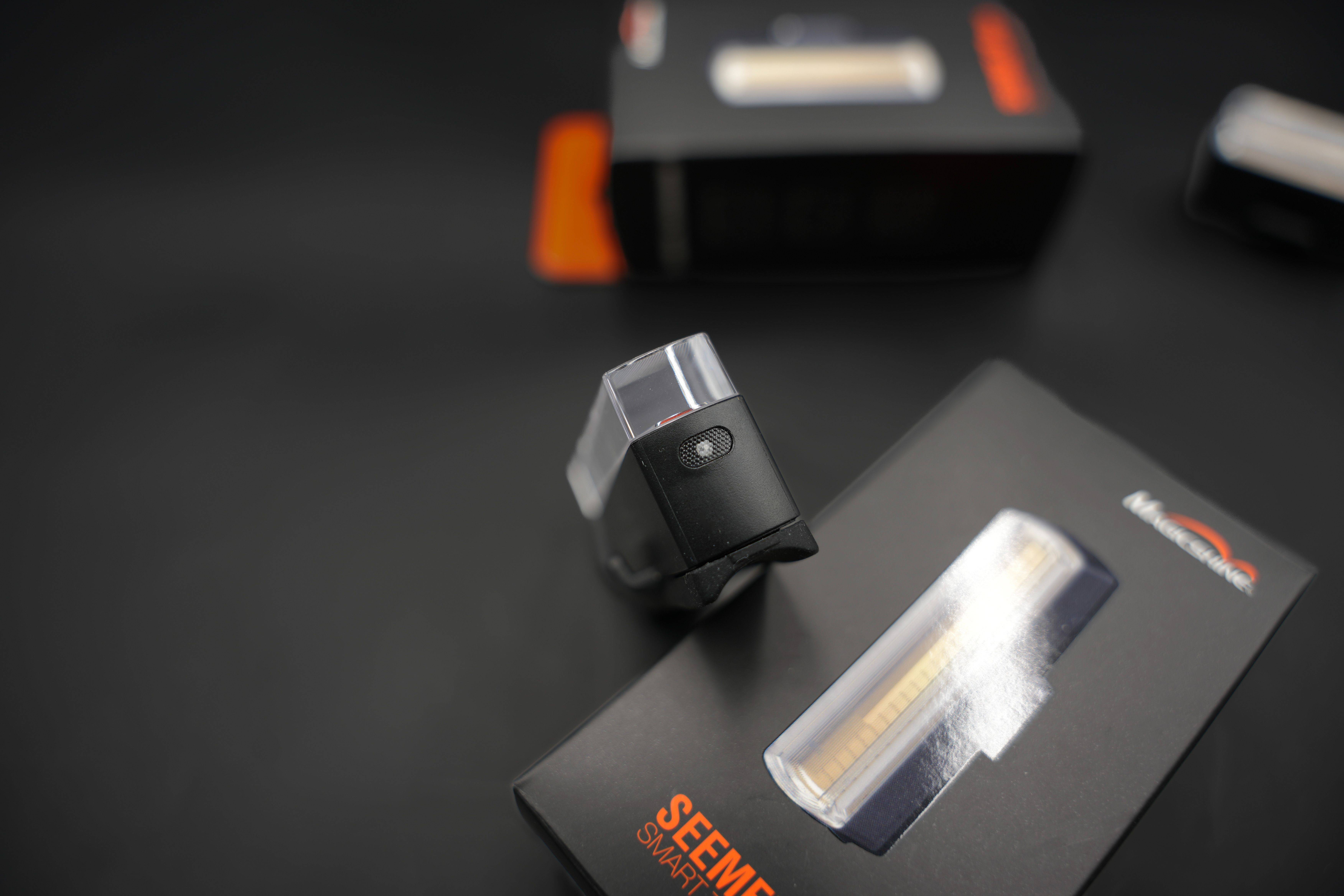 用闪亮给予夜骑的安全--迈极炫SEEMEE 20 V2.0 & 迈极炫 SEEMEE50尾灯使用体验_搜狐汽车_搜狐网