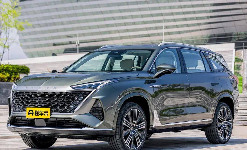 售价17.58万起，采用47英寸贯通式屏幕，荣威RX9正式上市_搜狐汽车_搜狐网