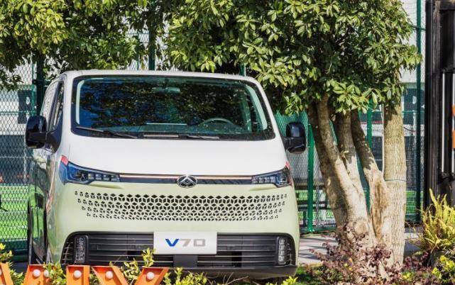 上汽大通全新MPV开启预售，搭载2.0T柴油发动机，3月21日上市_搜狐汽车_搜狐网