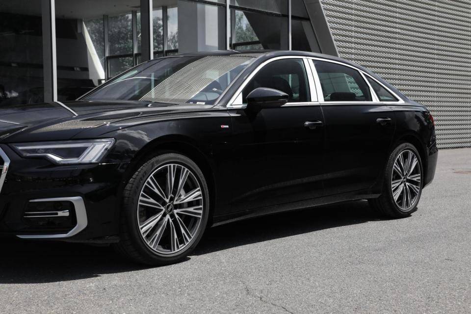 “价格战”进入白热化！A6L最大降幅11.81万，30天卖15823辆_搜狐汽车_搜狐网