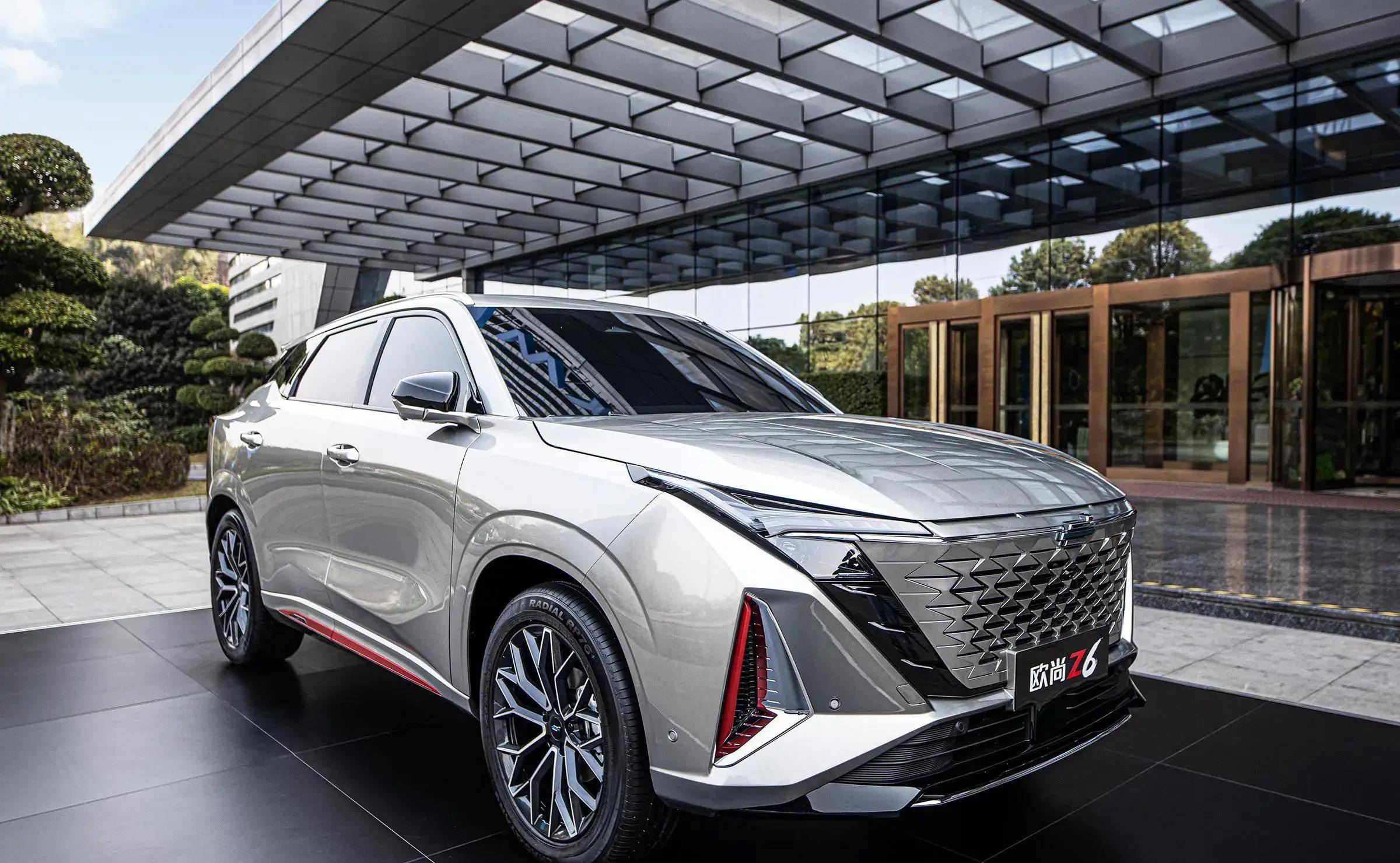 售价12.79万起，长安欧尚Z6 2.0T正式上市，竞争哈弗H6_搜狐汽车_搜狐网