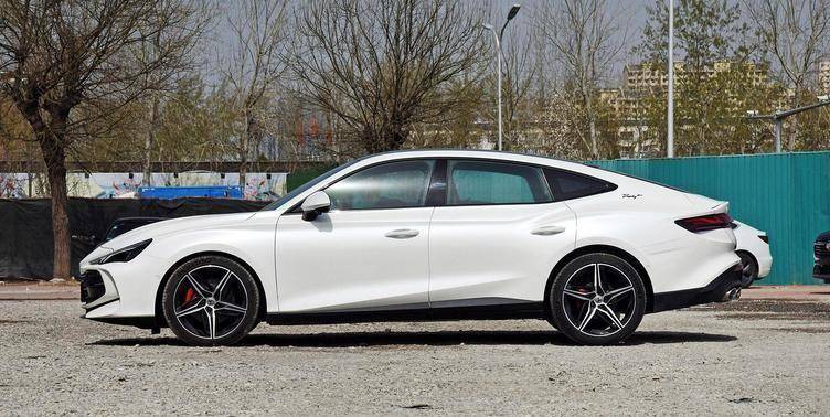 全新MG7上市，6款配置应该怎样选？我觉得这款最值得推荐_搜狐汽车_搜狐网