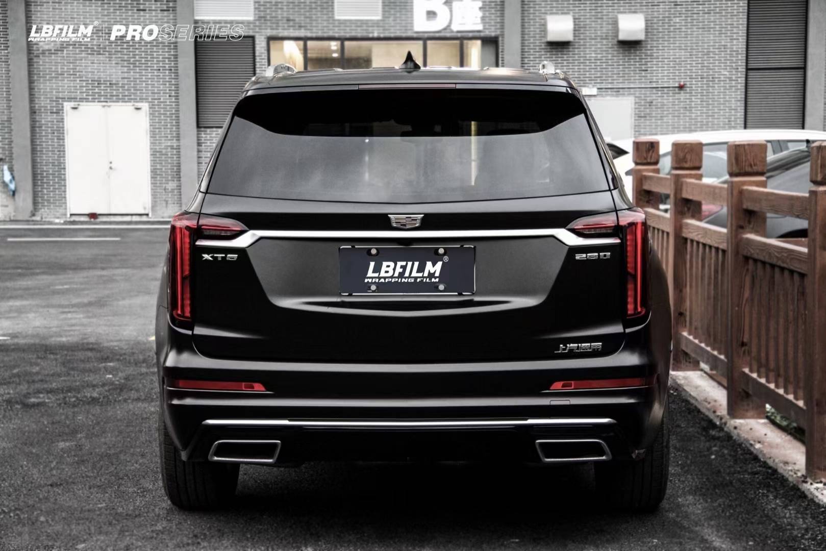 凯迪拉克XT6-LB改色膜电光金属黑，西装暴徒既视感_搜狐汽车_搜狐网