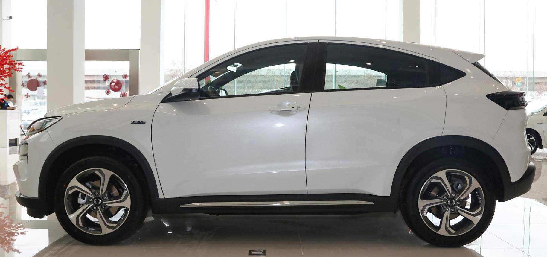 14.98万的M-NV，来自东本！电动SUV，480KM续航，养车费用低_搜狐汽车_搜狐网