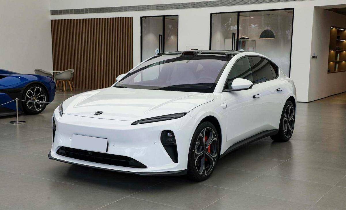 30来万的预算，宝马3系和蔚来ET5，究竟谁才是首选？_搜狐汽车_搜狐网