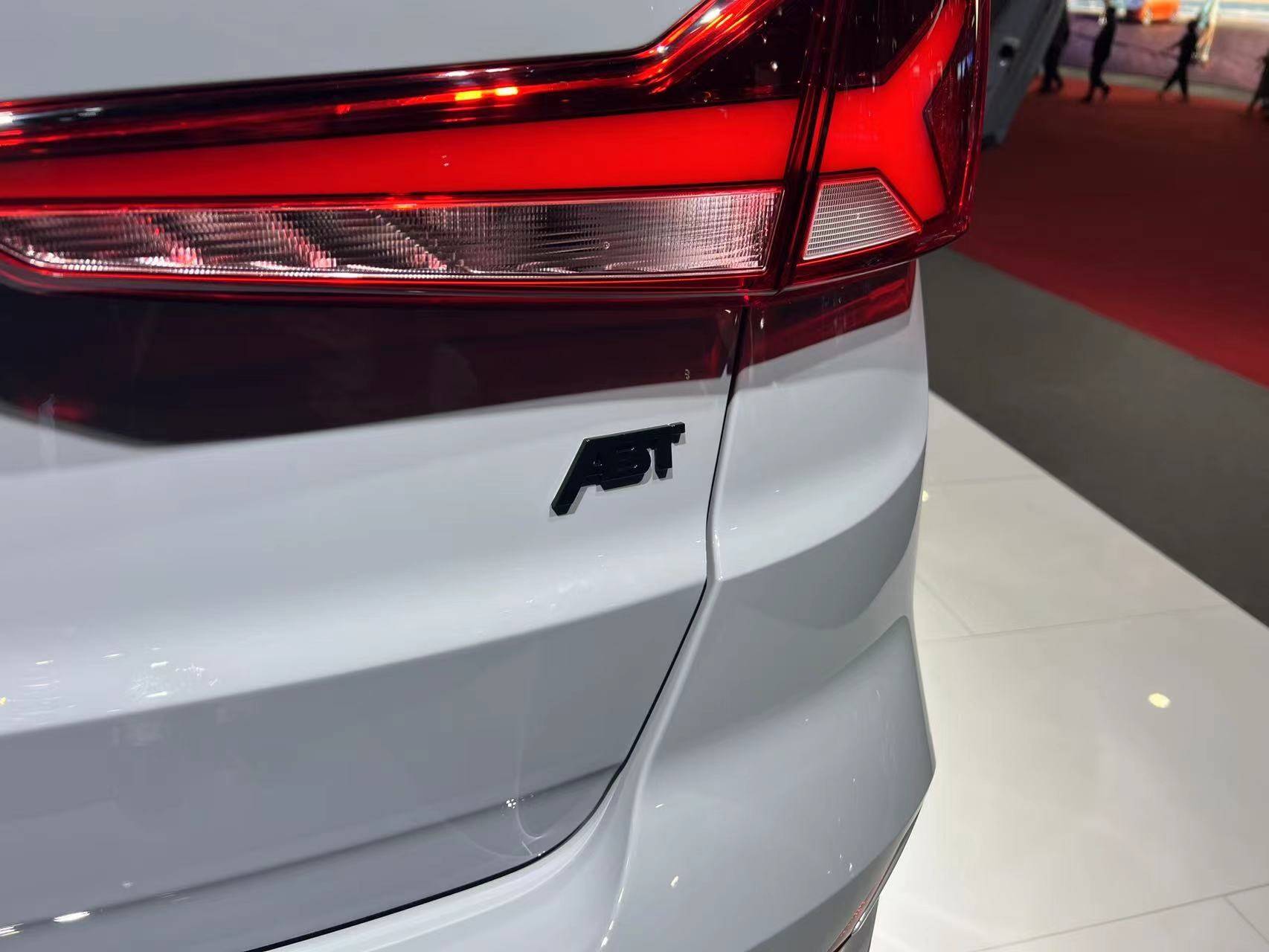 运动风拉满，捷达VS7 ABT版实车亮相_搜狐汽车_搜狐网