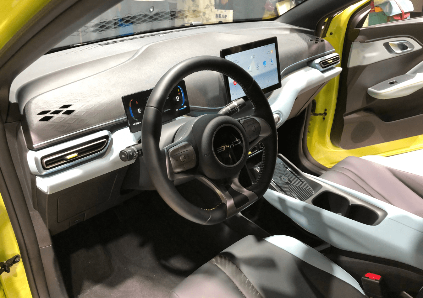 比亚迪“爆款”新车发布！续航超400km，配置拉满，7万多起_搜狐汽车_搜狐网