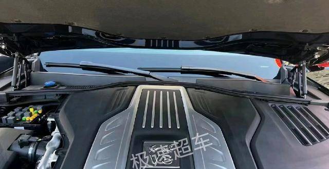 尺寸硕大！一汽红旗LS7“进店实拍”，气场不输GLS，国产车崛起_搜狐汽车_搜狐网