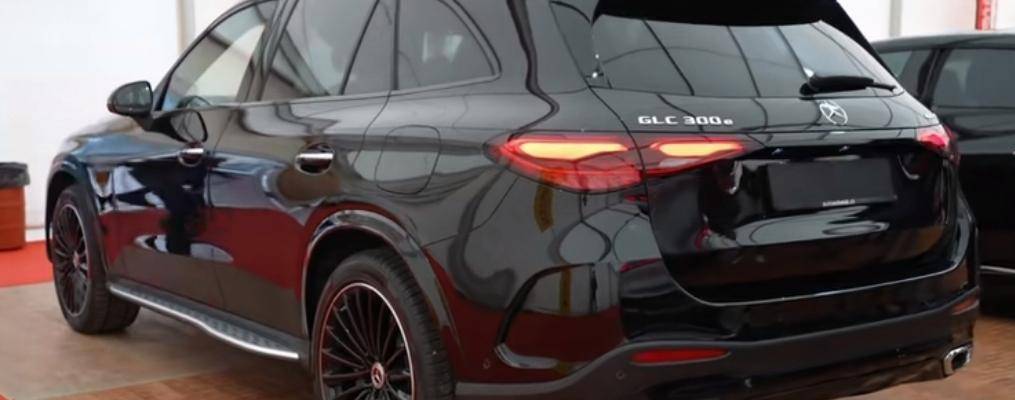 全新奔驰GLC，4S店竟加价2万！消费者心想：干嘛不买宝马X5？_搜狐汽车_搜狐网