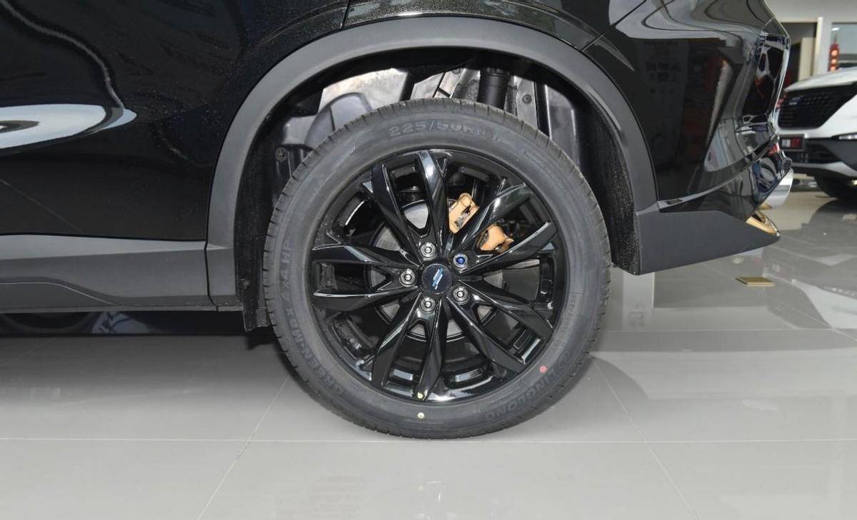 时尚跨界SUV谁更靓？ 奕炫GS马赫版对比欧尚X5_搜狐汽车_搜狐网