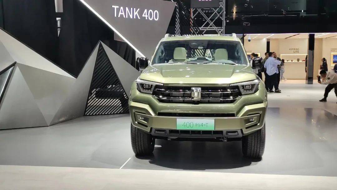 坦克400 Hi4-T超燃亮相，引爆 “新能源越野”热潮_搜狐汽车_搜狐网