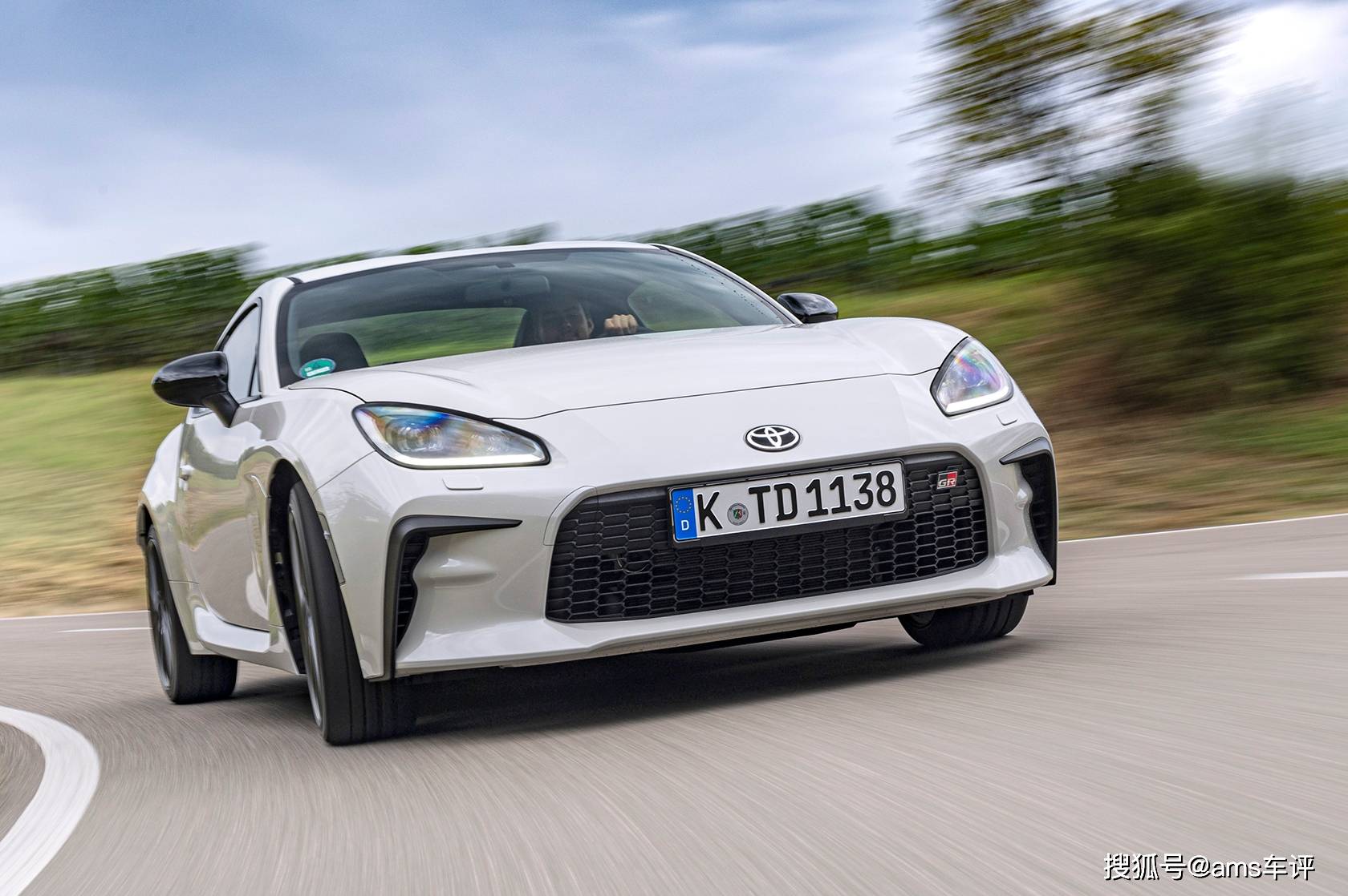 要爽由自己：丰田GR86_搜狐汽车_搜狐网