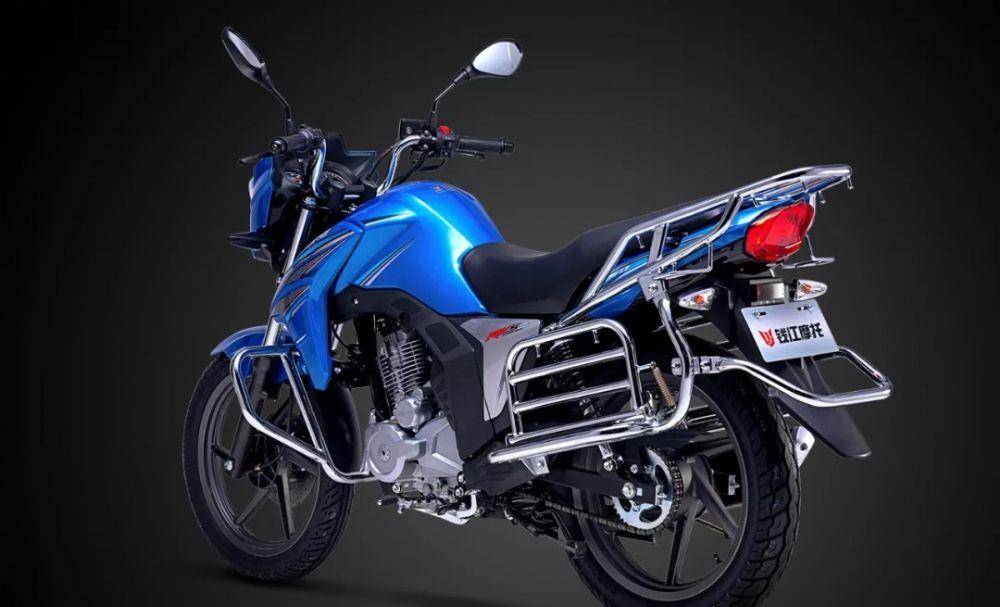 钱江又一好摩托，149cc单缸引擎，输出稳极速95，爬坡载物不用愁_搜狐汽车_搜狐网