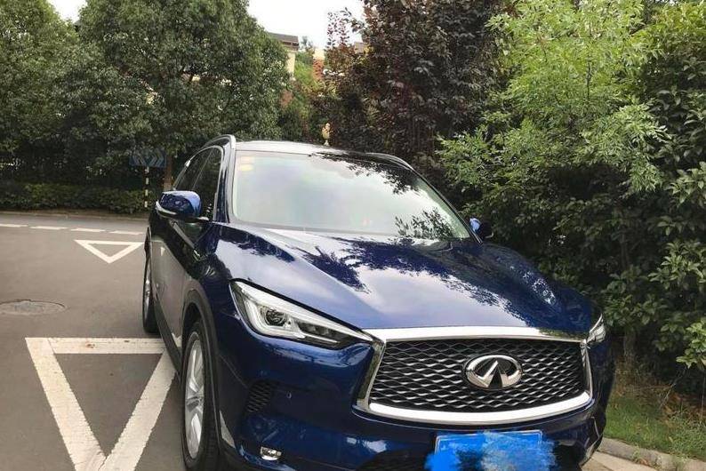 31万提了辆奥迪Q5L，2个月后再开英菲尼迪QX50，车主：差距明显！_搜狐汽车_搜狐网