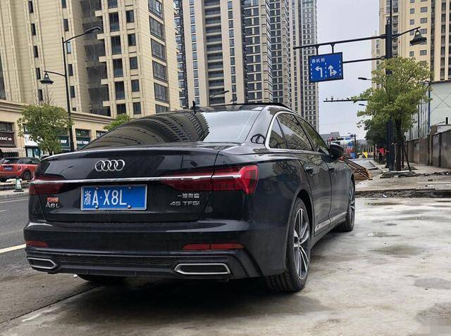 奥迪A6L和雷克萨斯ES300h哪个好？内行人：开完才知道差距！_搜狐汽车_搜狐网