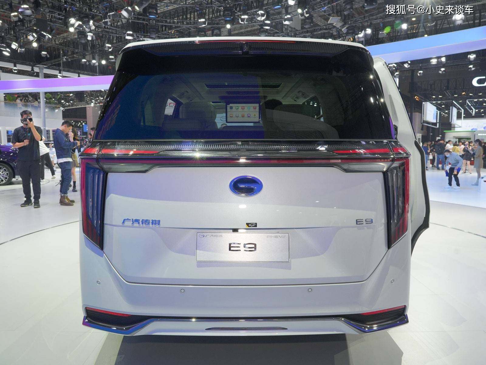 传祺铁了心要取代埃尔法！全新E9车展上市，续航1032Km配2.0T混动_搜狐汽车_搜狐网