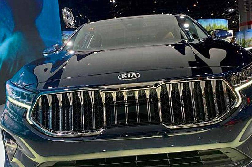 起亚版“玛莎拉蒂”来了！比大众CC帅10倍，3.3T＋8AT，长近5米_搜狐汽车_搜狐网