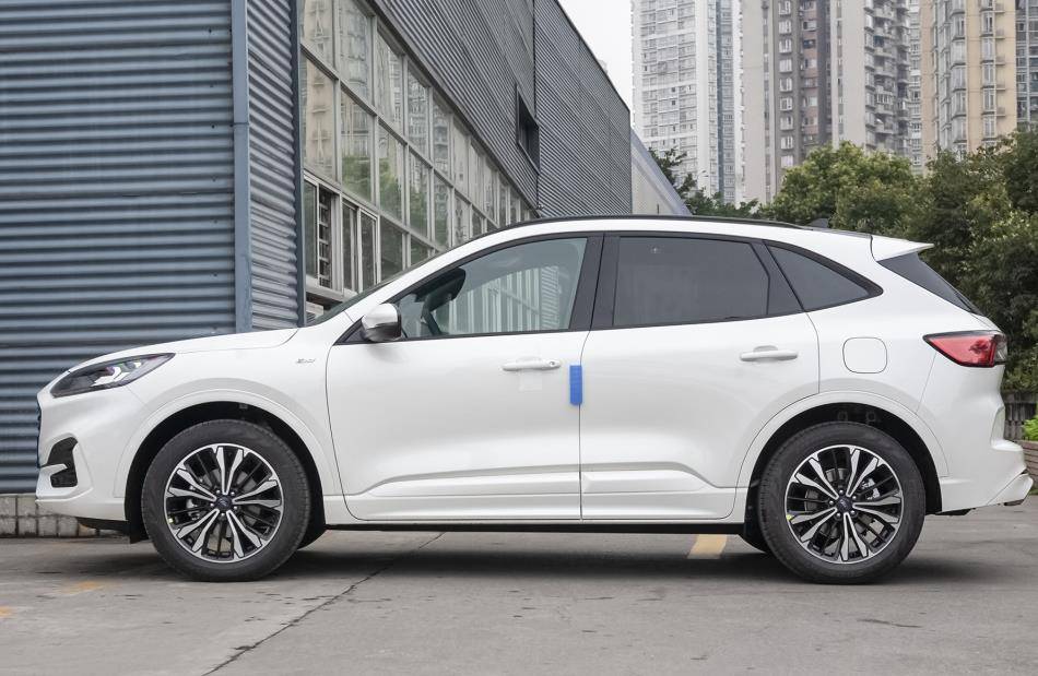 福特又一重磅SUV上市，号称“小保时捷”，2.0T爆248马力，配四驱_搜狐汽车_搜狐网