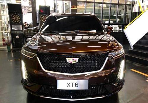 想买X5的再等等？凯迪拉克XT6工厂实拍，车长超五米实用六座_搜狐汽车_搜狐网