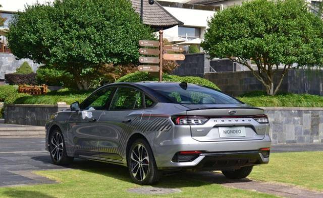 别总盯着雪铁龙C6！1.5T蒙迪欧来袭，尺寸不变，190ps或成黑马？_搜狐汽车_搜狐网