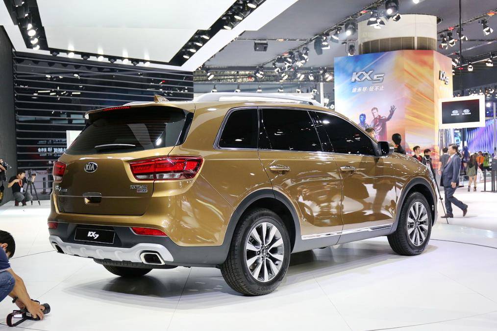 起亚这回吊打大众！途观L看了明知故问，不足18万大众咬牙切齿_搜狐汽车_搜狐网