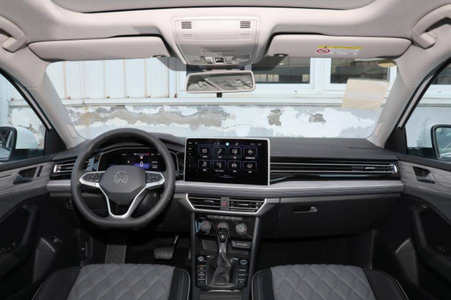 售价22万，全新速腾GLI实车亮相，改换8AT变速，马力230匹_搜狐汽车_搜狐网