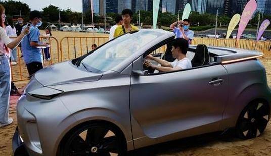 今日来袭！五菱MINI的对手真来了！第二代QQ电动车，仅售3万不火都难_搜狐汽车_搜狐网