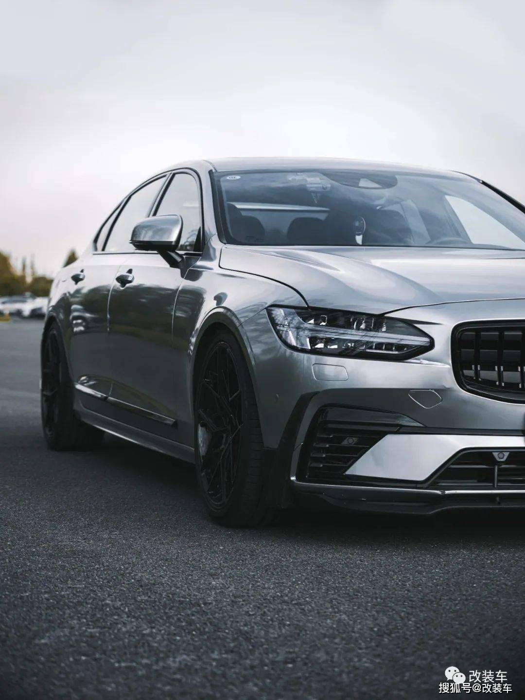 给人印象安全、端庄的沃尔沃S90，与改装会擦出怎样的火花？_搜狐汽车_搜狐网