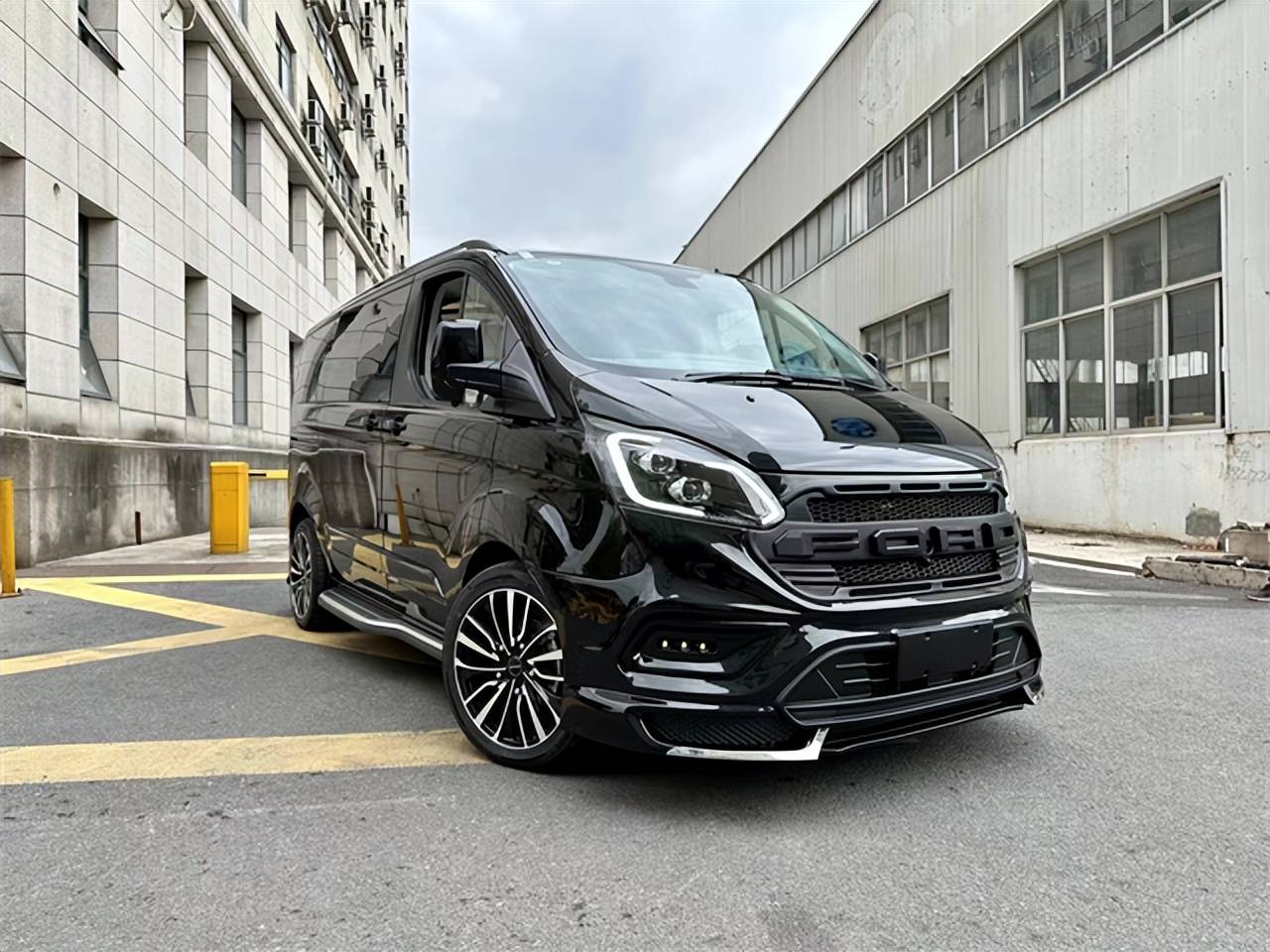 福特黑武士,超高配置独一无二 展厅现车_搜狐汽车_搜狐网