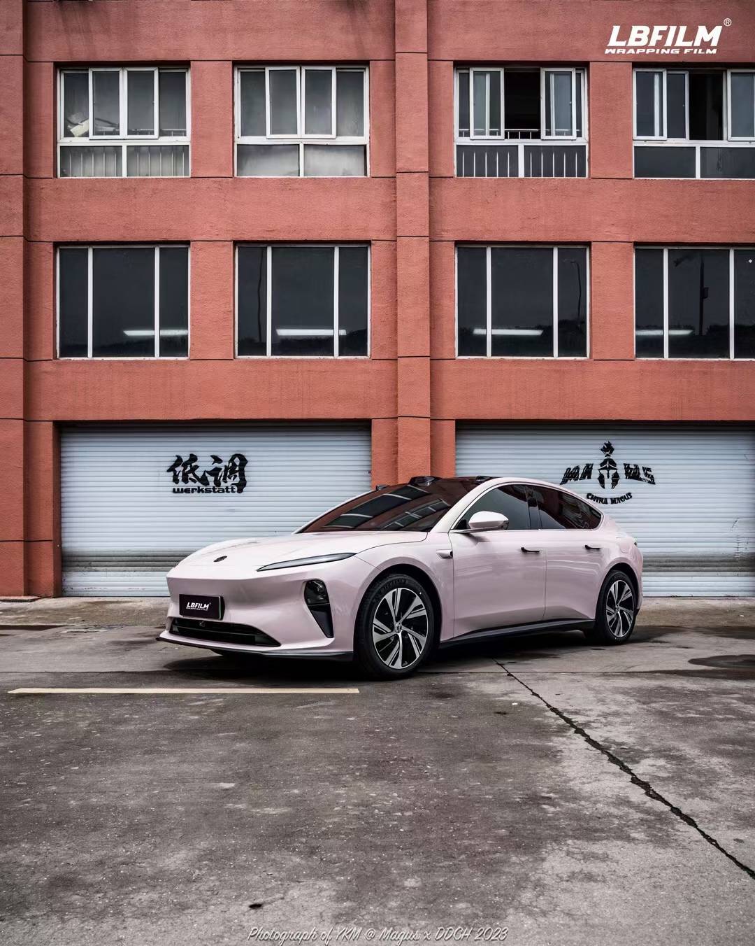 蔚来ET5-LBFILM改色膜镜空粉,猛男看了娇羞的的颜色_搜狐汽车_搜狐网