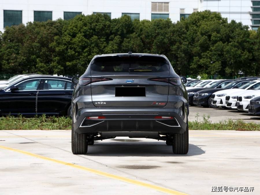 10万元级SUV硬碰硬，五菱星辰对比长安欧尚X5plus_搜狐汽车_搜狐网