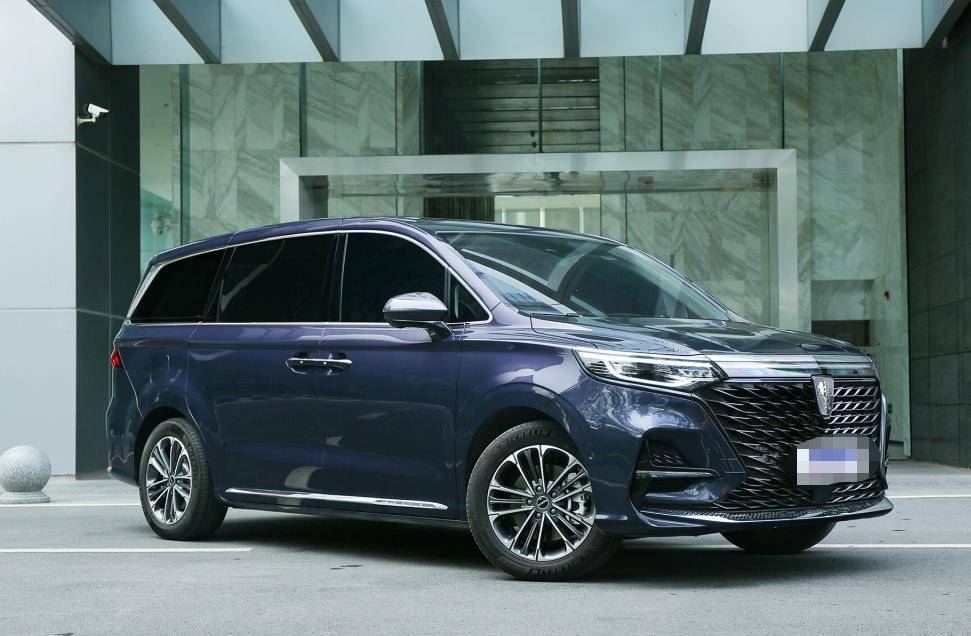 MPV界再添旗舰车，配2.0T＋沙发，气场强过别克GL8，18.88W_搜狐汽车_搜狐网