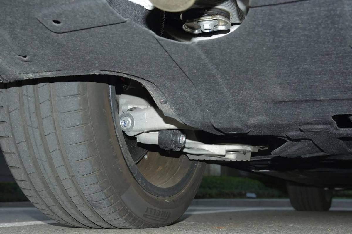 蔚来ES6新款来了！36.8万起售，对比岚图FREE表现如何？_搜狐汽车_搜狐网