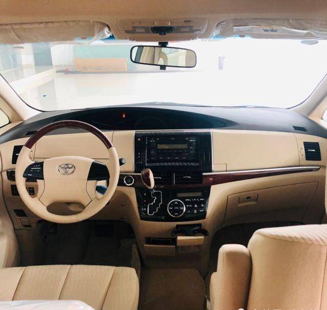 最实用的MPV，19款丰田“普瑞维亚”到店实拍，网友：还是那个气质！_搜狐汽车_搜狐网