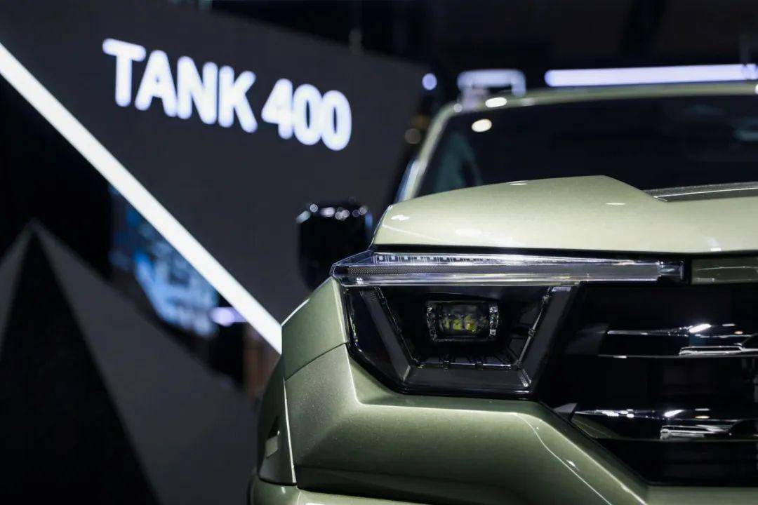 机甲+科技，坦克400Hi4-T成为越野新能源车型浪潮的引领者_搜狐汽车_搜狐网