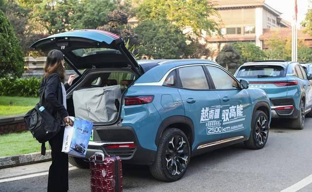 轴距2830mm车重才1760kg，奇瑞又低调造出一台高级货_搜狐汽车_搜狐网