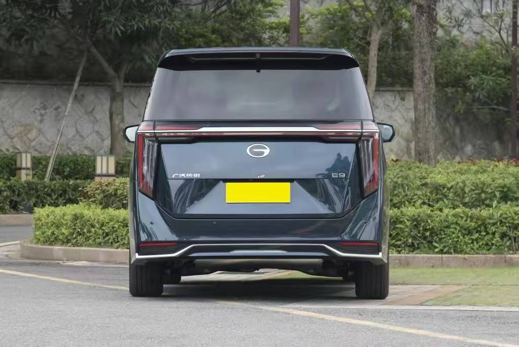 国产高端MPV又一“狠角色”，配插混动力，32.98万起，解读传祺E9_搜狐汽车_搜狐网